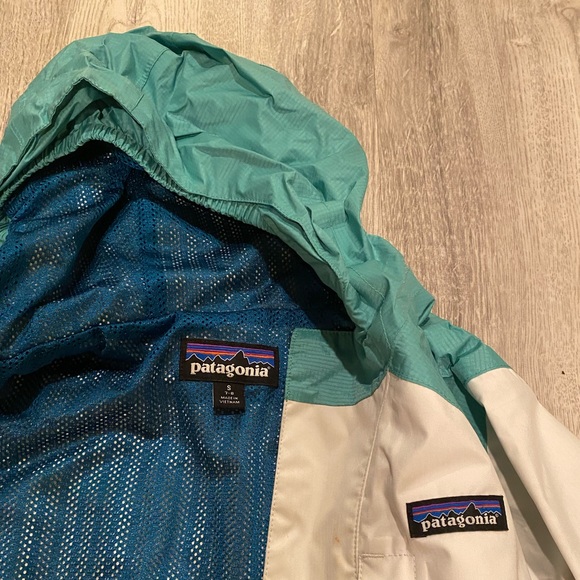 Patagonia | Jackets & Coats | Patagonia Rain Jacket | Poshmark